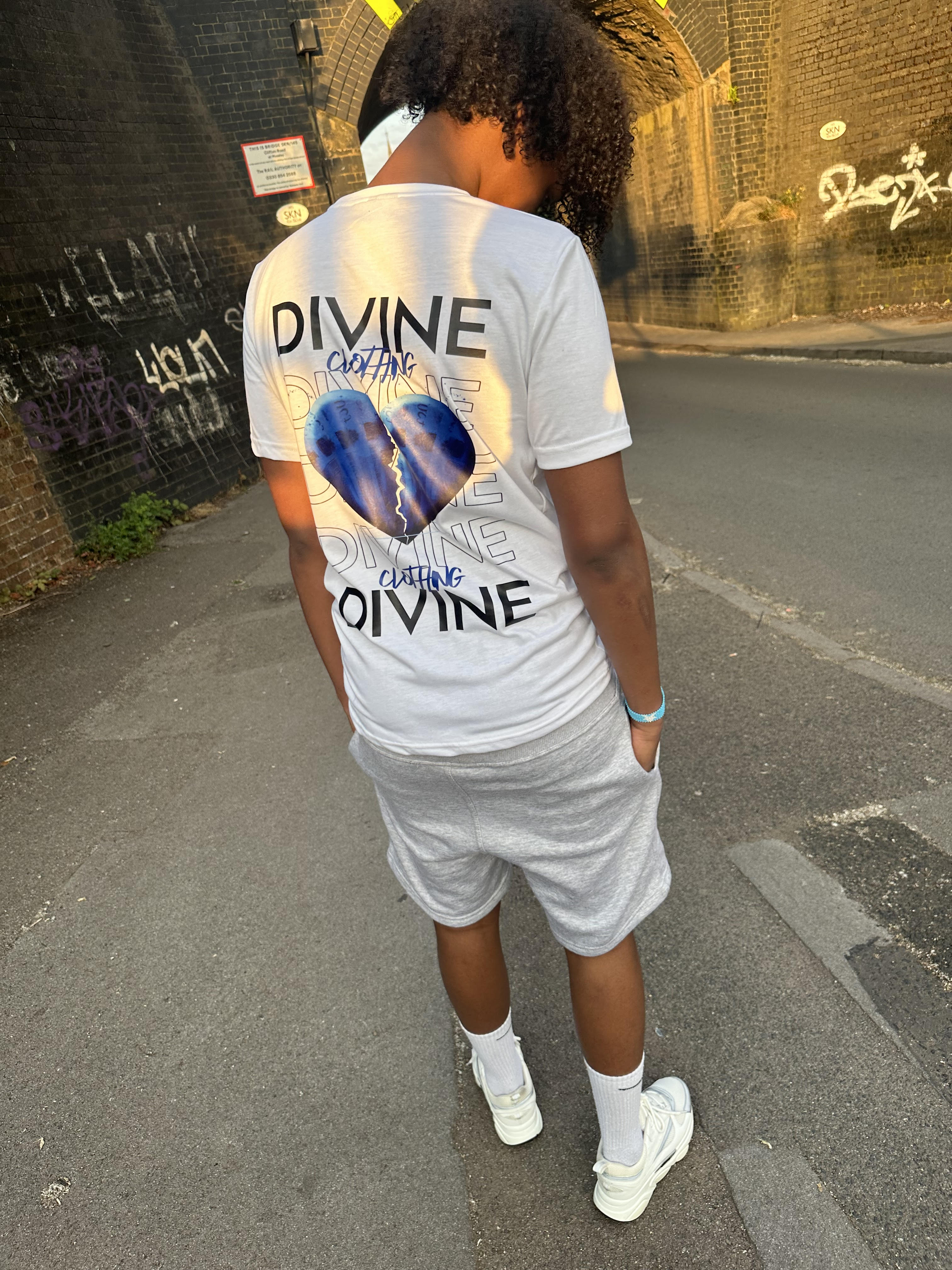 DESIRE SHORT SET - GREY/WHITE – DIVINEUK